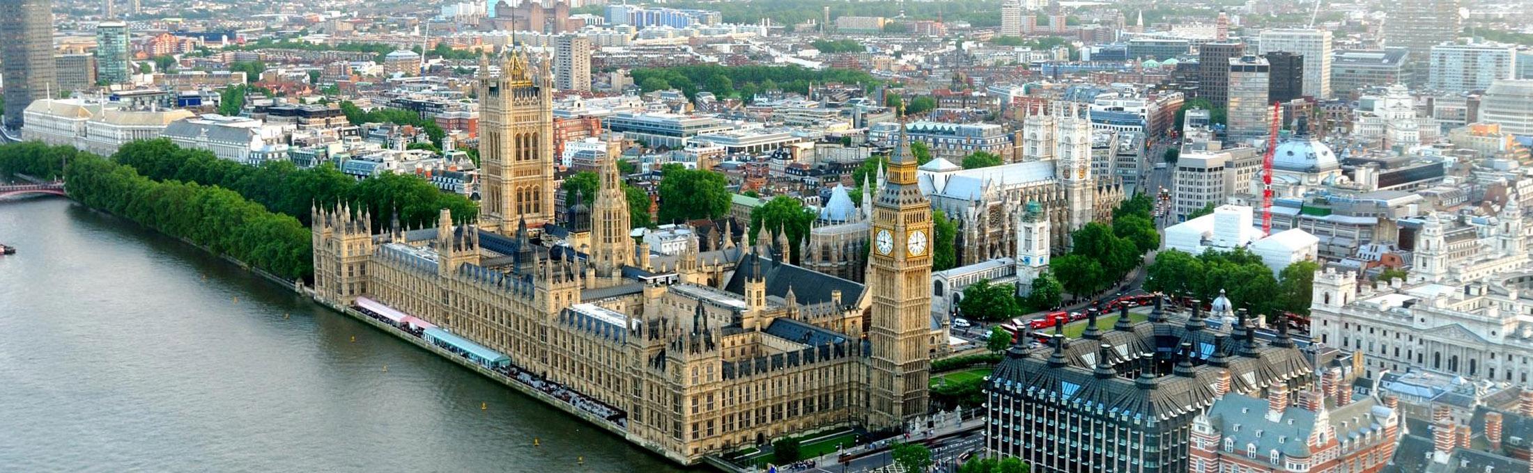 Moving to the United Kingdom - The Complete UK Guide